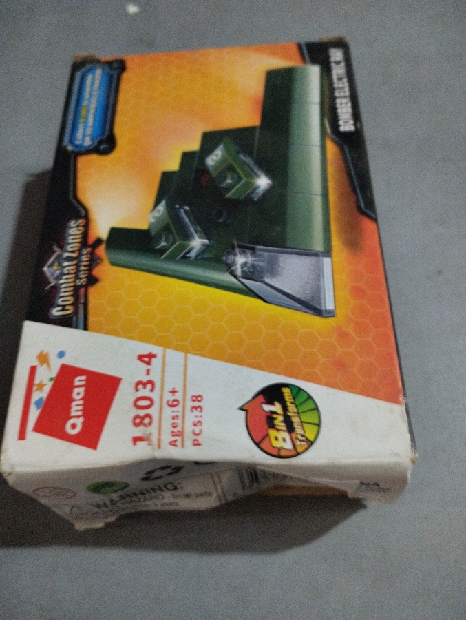 [Phiên chợ sách cũ] Bộ Xếp Hình Chiến Xa Lội Nước Qman 1803-4 - Bomber Electric Ray (38 Mảnh Ghép)