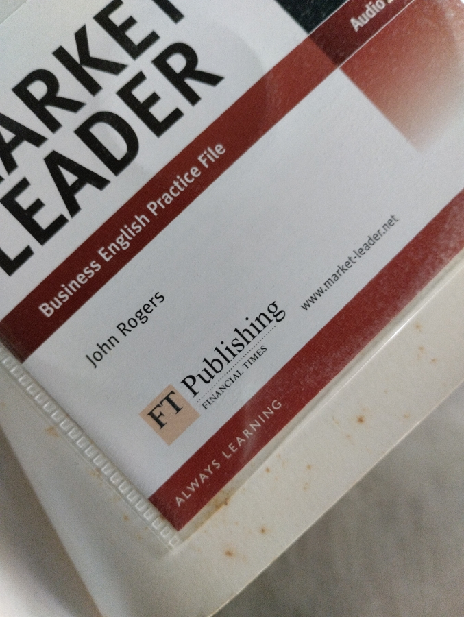 [Phiên chợ sách cũ] Market Leader 3Rd Edition Intermediate Practice File Cd Pack - FAHASA.COM