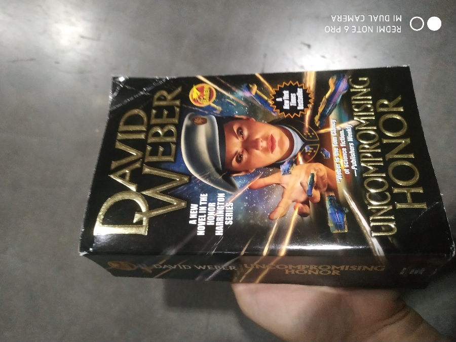 [Phiên chợ sách cũ] Uncompromising Honor: 19 (Honor Harrington)