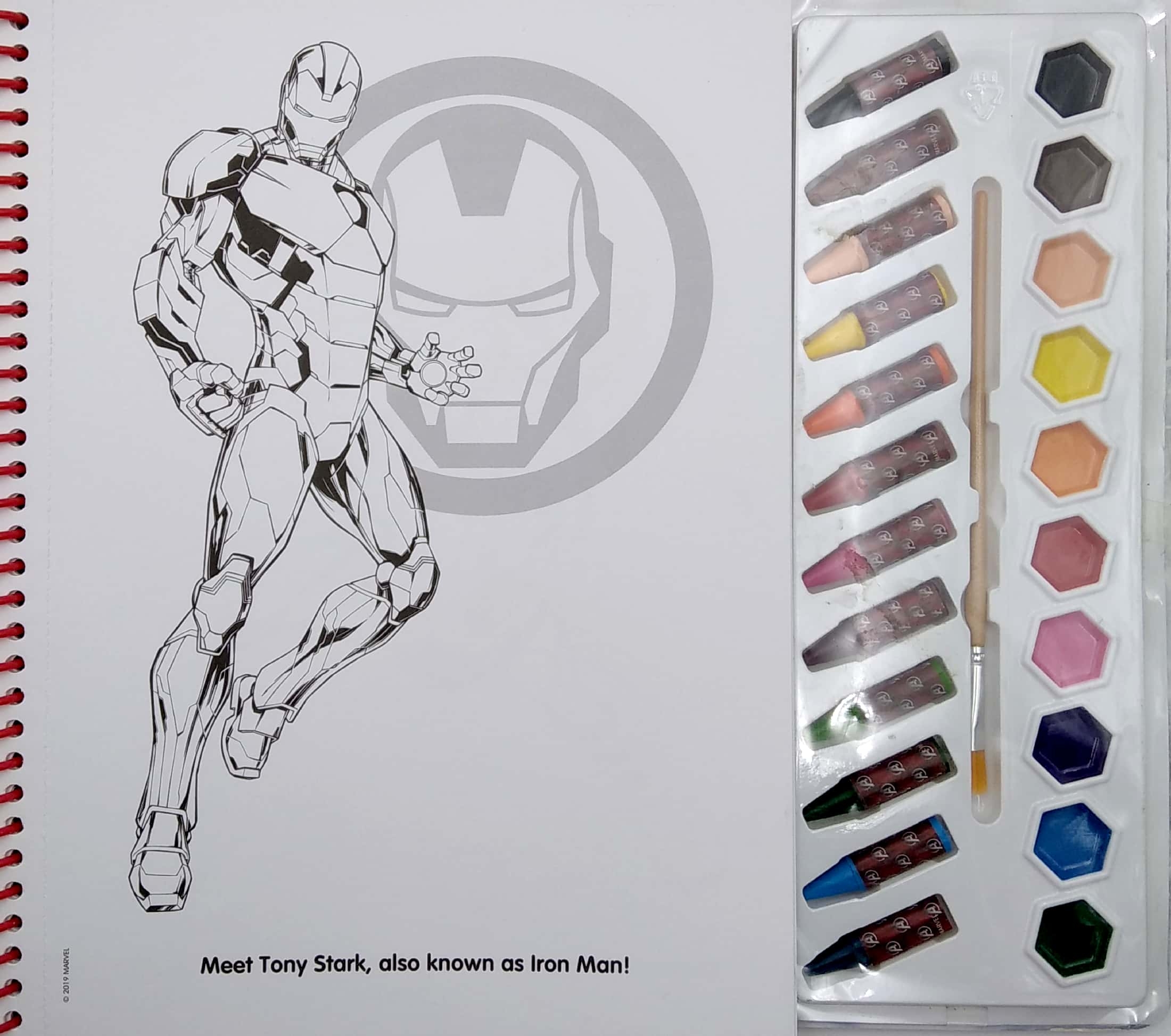 Marvel Infinity Deluxe Poster Paint & Color - FAHASA.COM