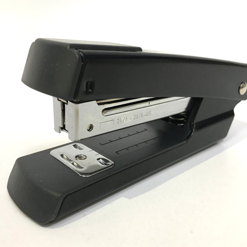 Bấm Kim Số 3 Munix 25129 - Đen - FAHASA.COM