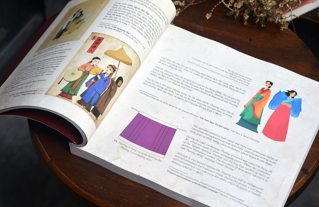 Sách Dệt Nên Triều Đại (Tái Bản) - FAHASA.COM