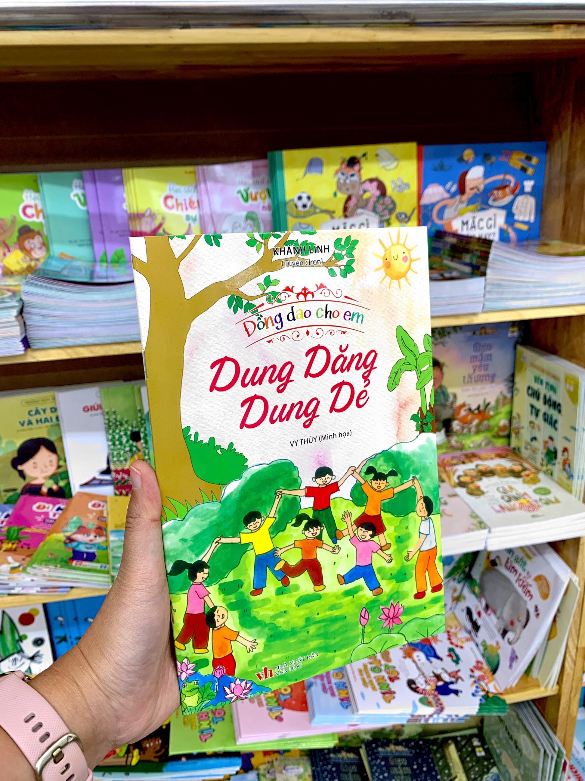 Sách Đồng Dao Cho Em - Dung Dăng Dung Dẻ - FAHASA.COM