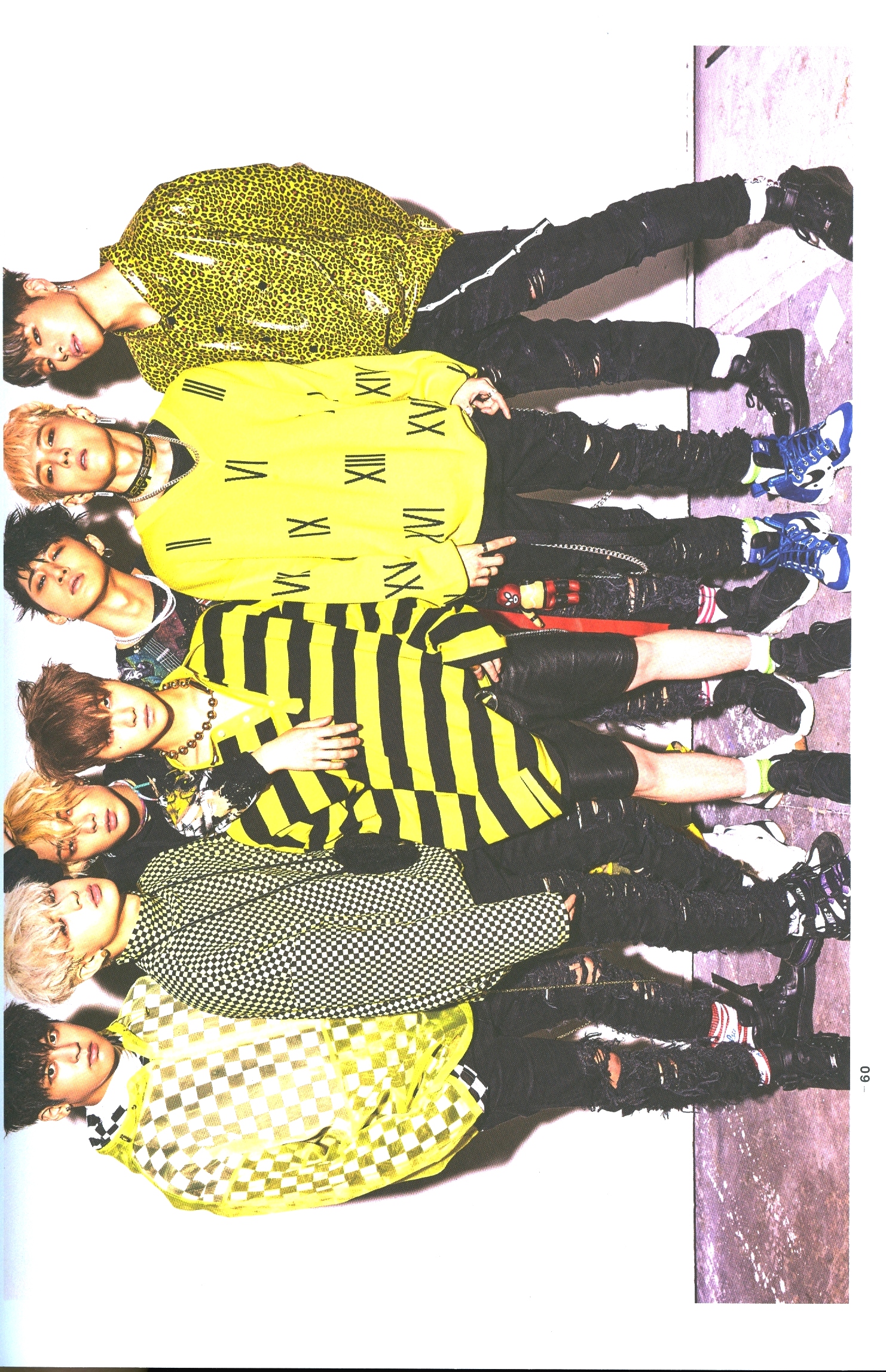 iKON Fanbook - Tặng Kèm 1 Mega Poster Khổ A1 - FAHASA.COM