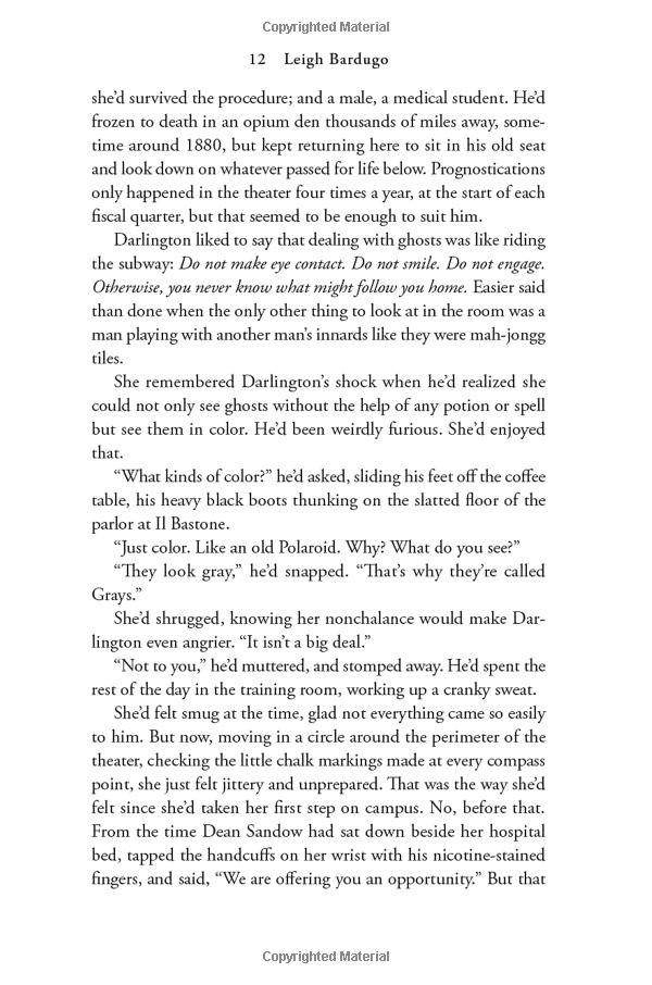 Ninth House (Alex Stern Book 1) - FAHASA.COM