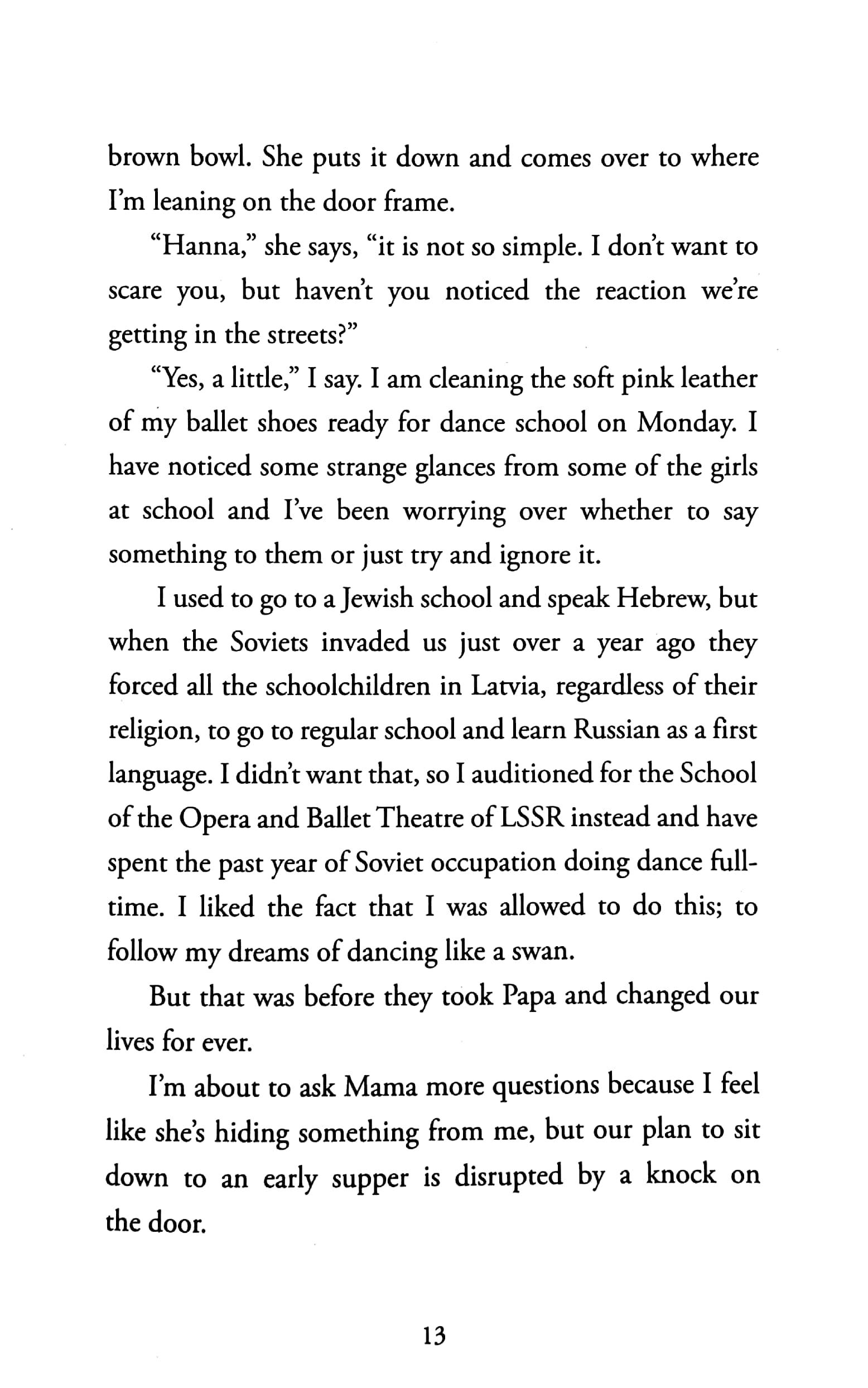 The Earth is Singing - FAHASA.COM